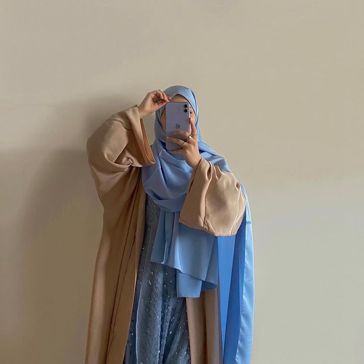 Cream open abaya – HASSANI